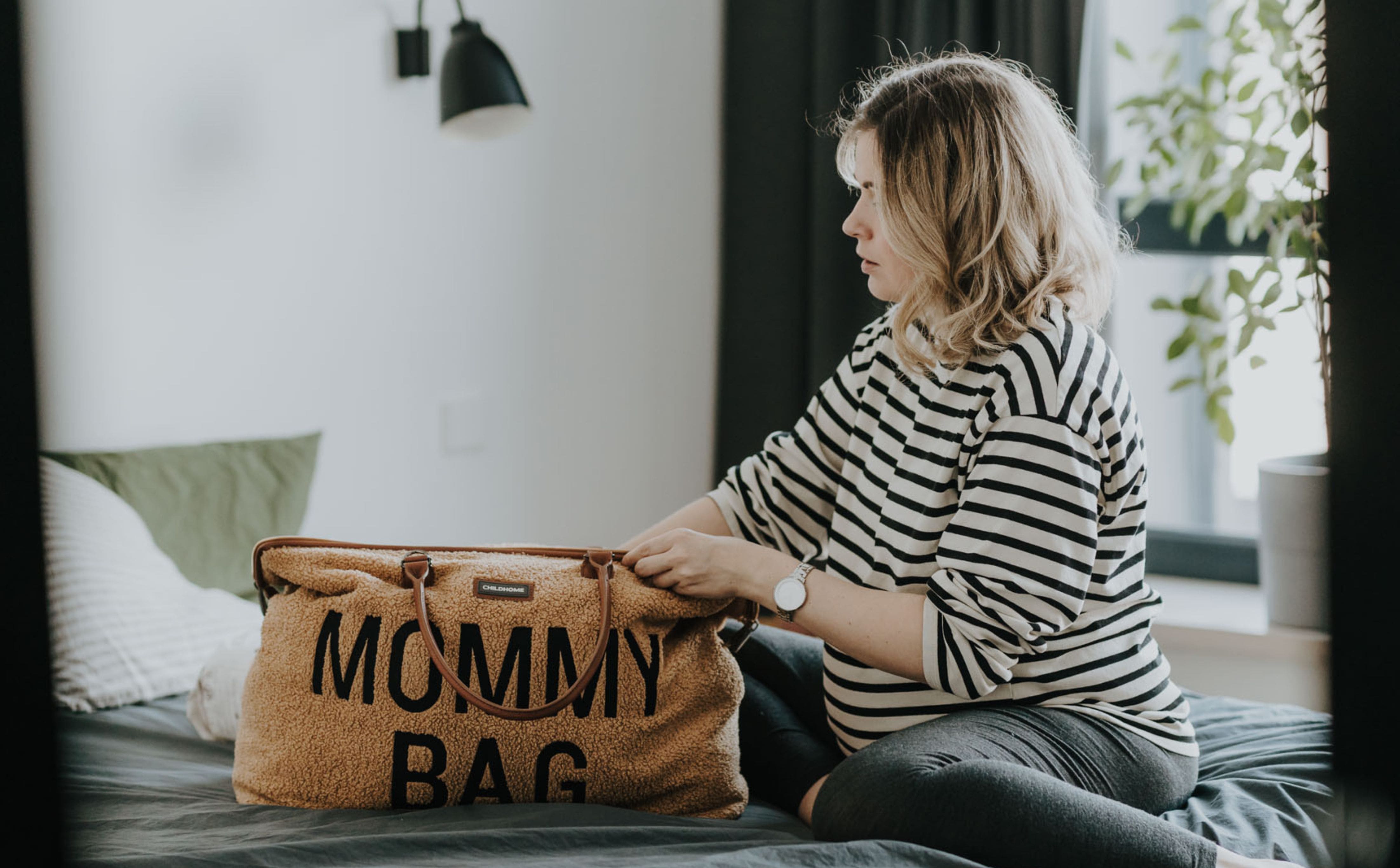 Krepšiai į gimdymo namus: ko prireiks + atmintinė parsisiuntimui | Pas ...